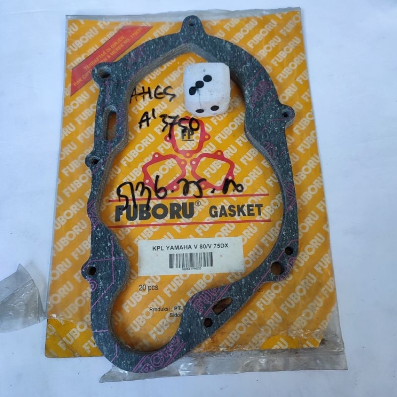 Jual Paking gasket bak blok kanan kopling Yamaha v80 v 80 robot fuboru nos | Shopee Indonesia