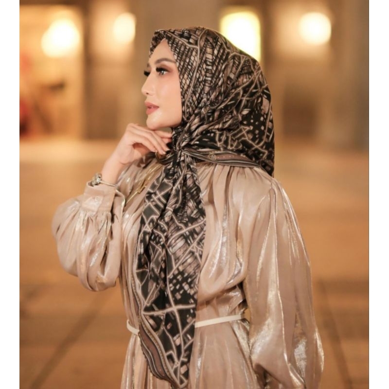 Jual Monogram Scarf by Vanilla Hijab (Ready siap kirim) | Shopee Indonesia