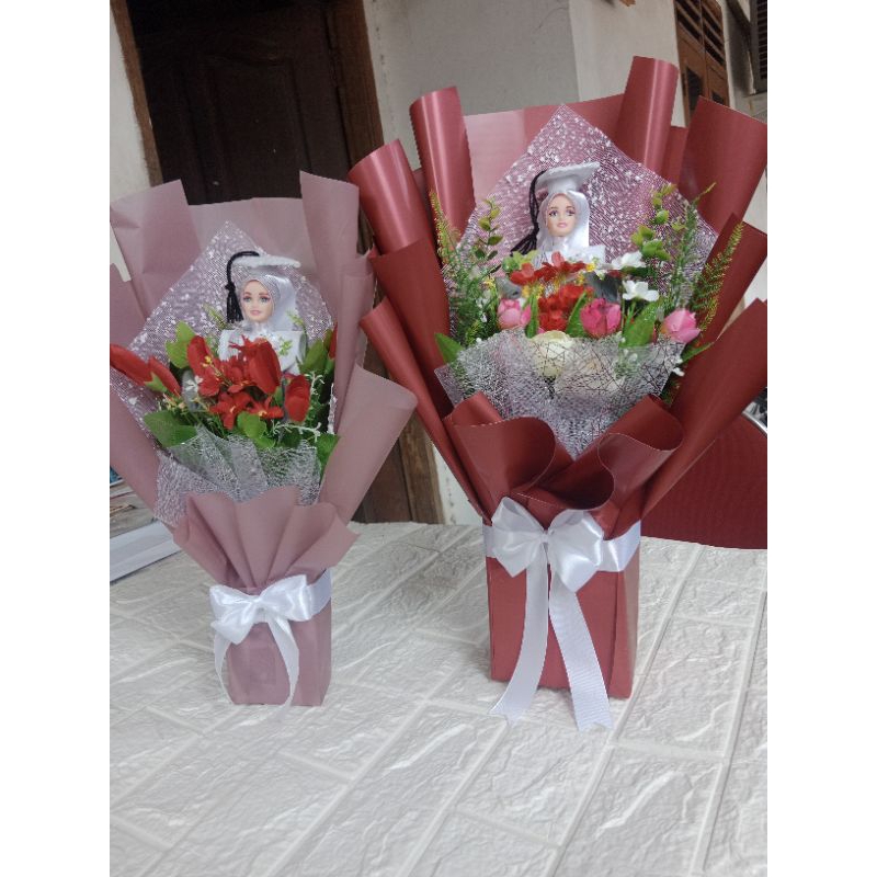 Jual Buket Bunga Wisuda Barbie Cantik | Shopee Indonesia