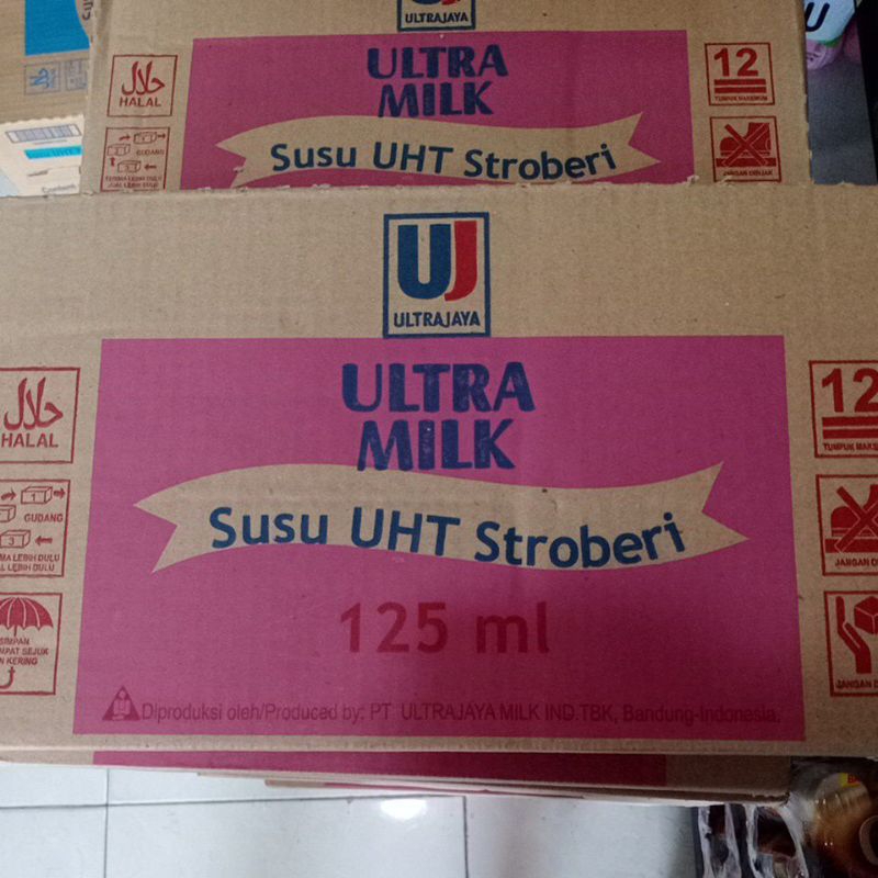 Jual ULTRA MILK STROBERI 125ML UHT / SUSU ULTRA UHT 125ML | Shopee ...