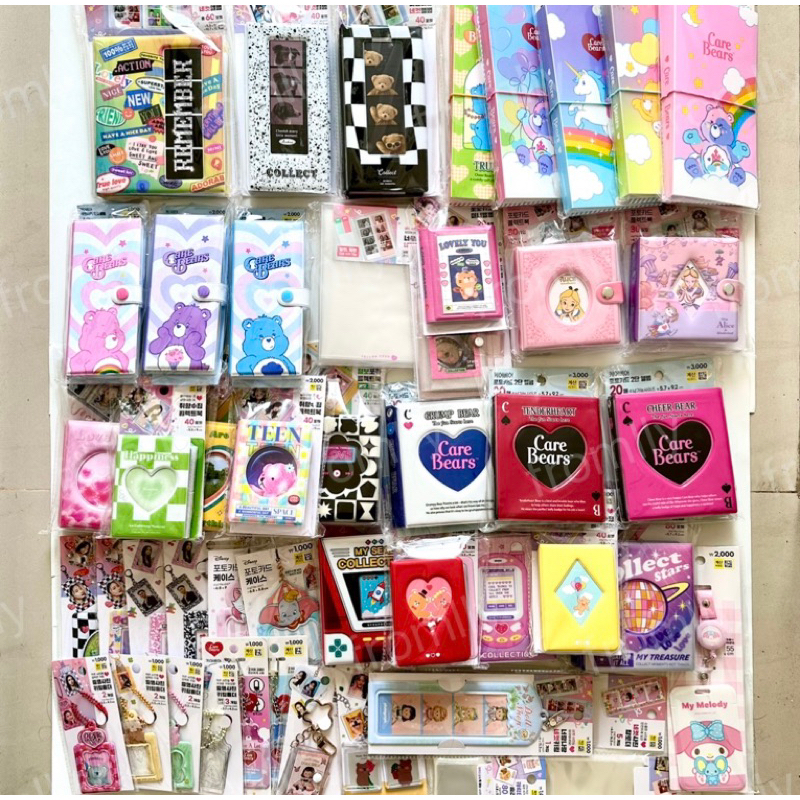 Jual [READY 1] Daiso Collection Book & Photocard Holder Keyring ...