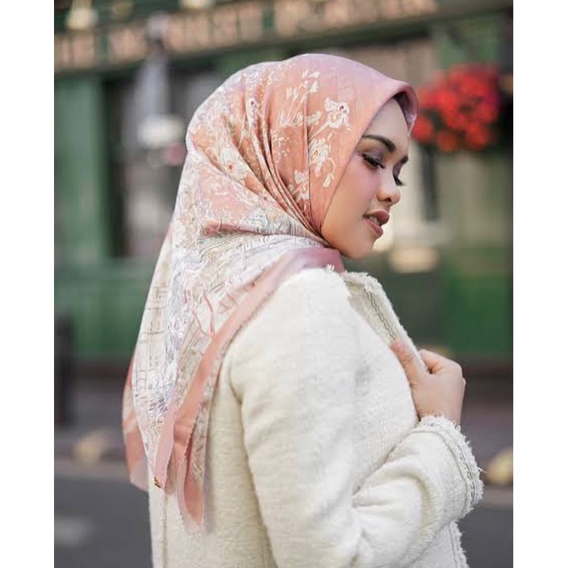 Jual Buttonscarves British Series - Brick | Shopee Indonesia