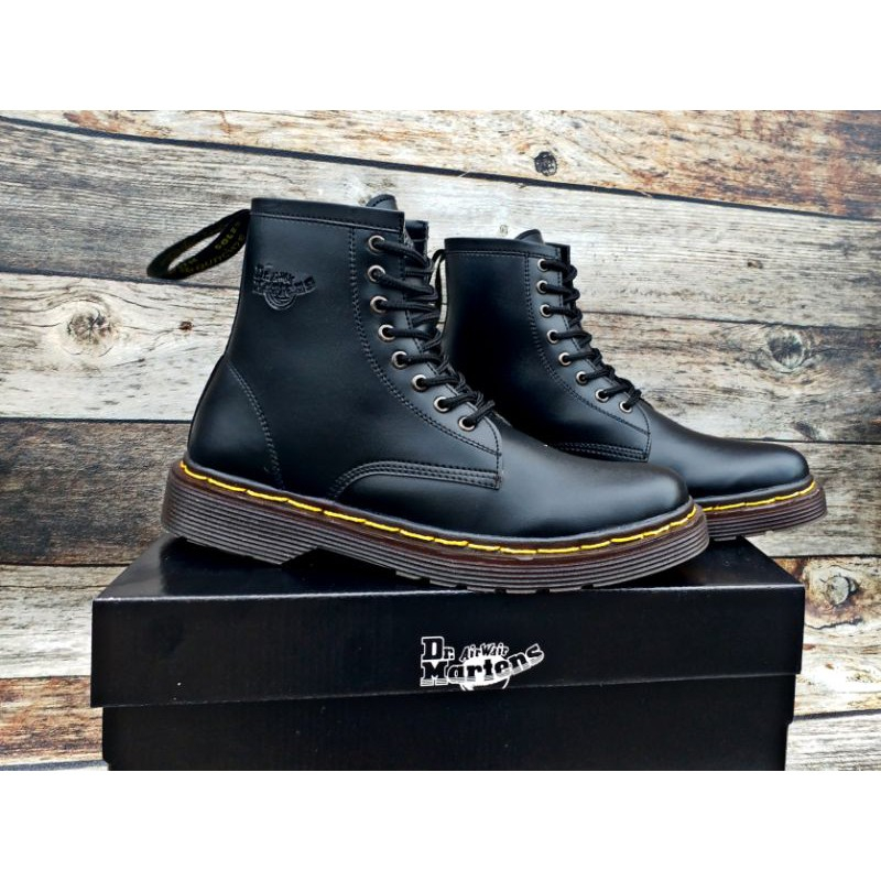 Jual Sepatu Docmart pria Pantofel Formal Docmart Low Boots Kerja Pria ...