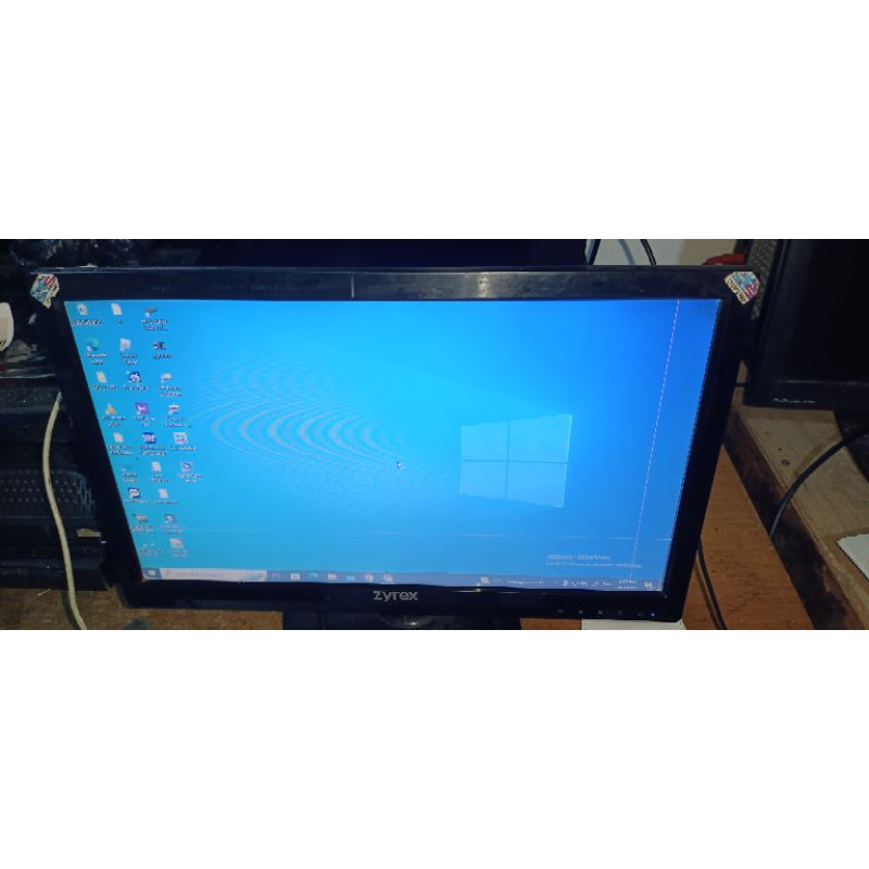 Jual monitor komputer Zyrex minus garis | Shopee Indonesia