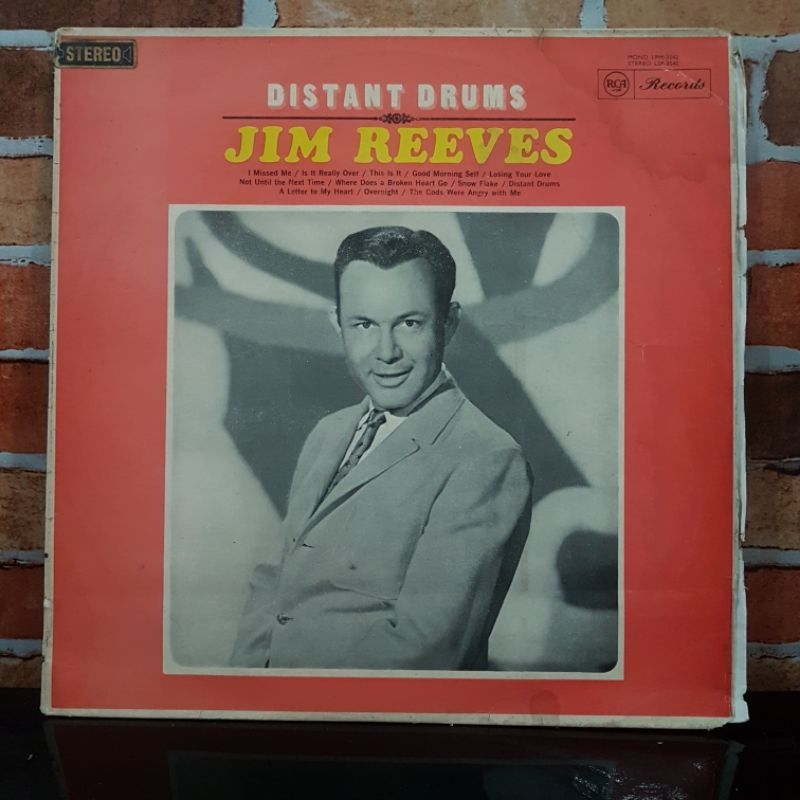 Jual Vinyl Piringan Hitam 12 inch Jim Reeves-Distant Drums | Shopee ...