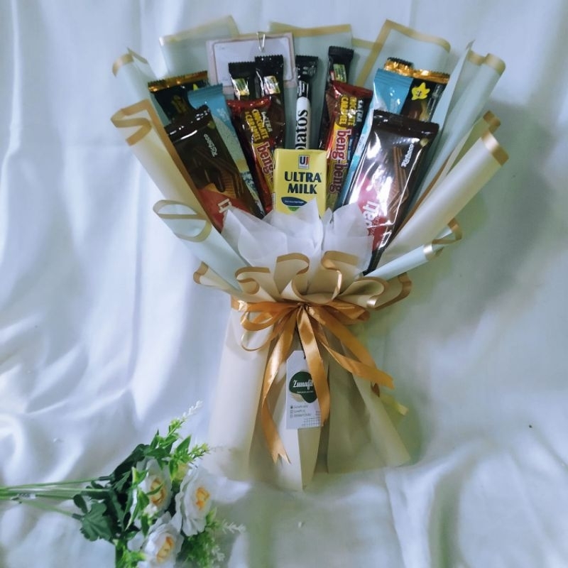 Jual Bucket Snack/ Bucket wisuda/Buket ulang tahun/ Bucket Makanan ...