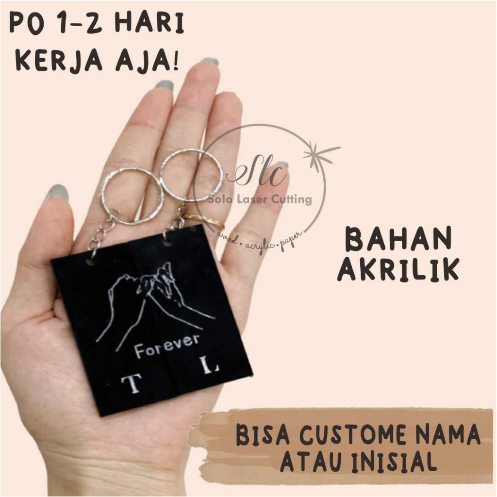 Jual SEPASANG GANCI COUPLE CUSTOM NAMA TULISAN AKRILIK BENING GANTUNGAN ...