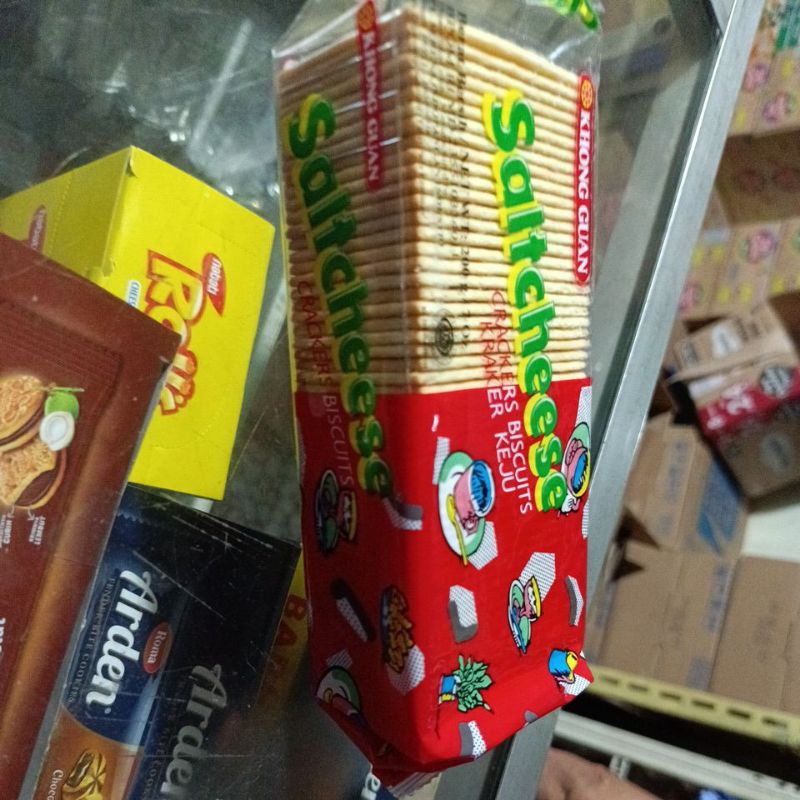 Jual Wafer Khong Guan Saltcheese Combo Wafer 200 Gram / Saltchese ...