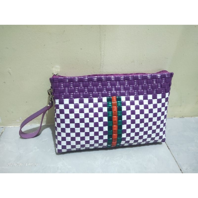 Jual dompet pouch anyaman clutch anyaman#dompet#mini#pouch | Shopee ...