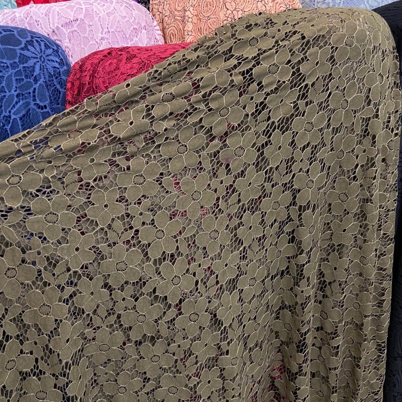 Jual kain brokat / kain brukat / brokat katun import | Shopee Indonesia