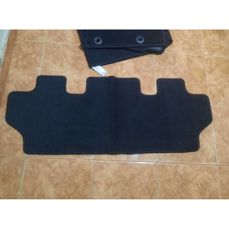 Jual Karpet Toyota Rush 2019-2022 Baris ke 3 Original ( bisa juga buat ...