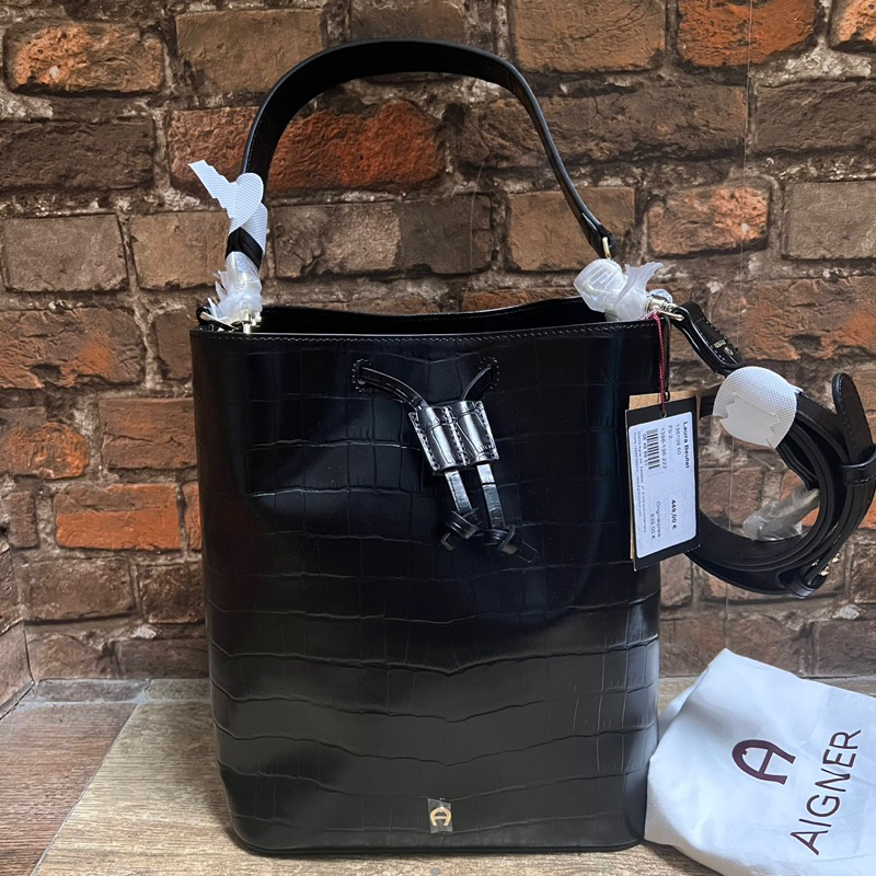 Jual Tas Aigner Laura M Hobo Croco Black (New With Tag) | Shopee Indonesia