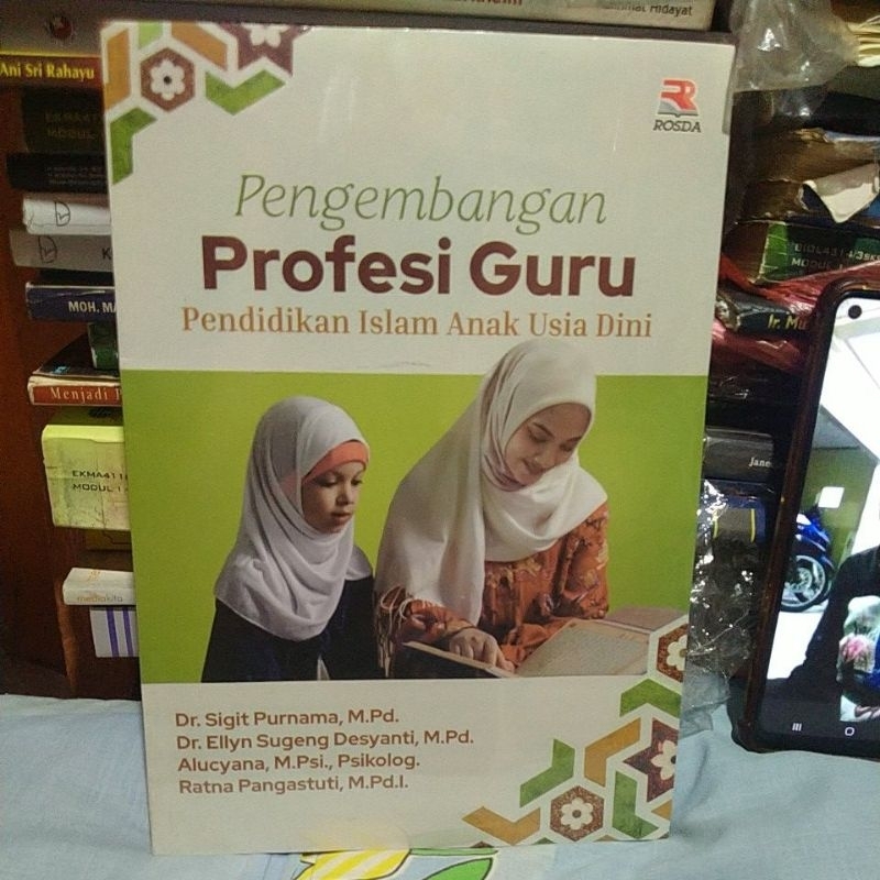 Jual Pengembangan profesi guru pendidikan islam anak usia dini.original ...