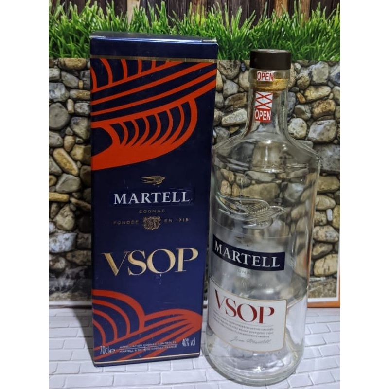 Jual Botol bekas minuman import / Martell Vsop / Hiasan rumah / pajangan / Koleksi / | Shopee ...