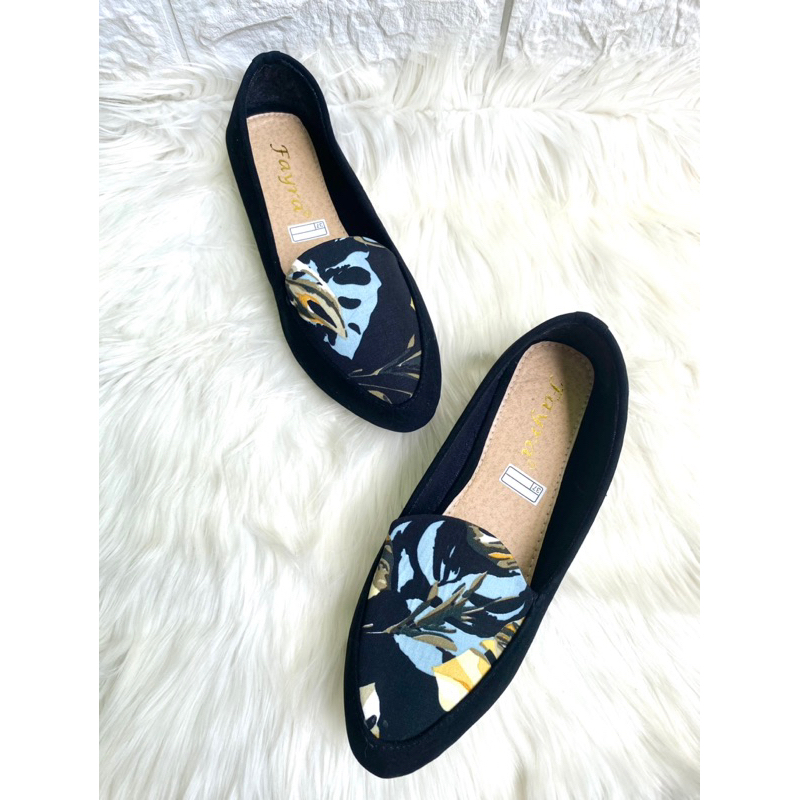 Jual Sepatu Balet Wanita Terbaru Motif Janda Bolong Flatshoes Viral ...