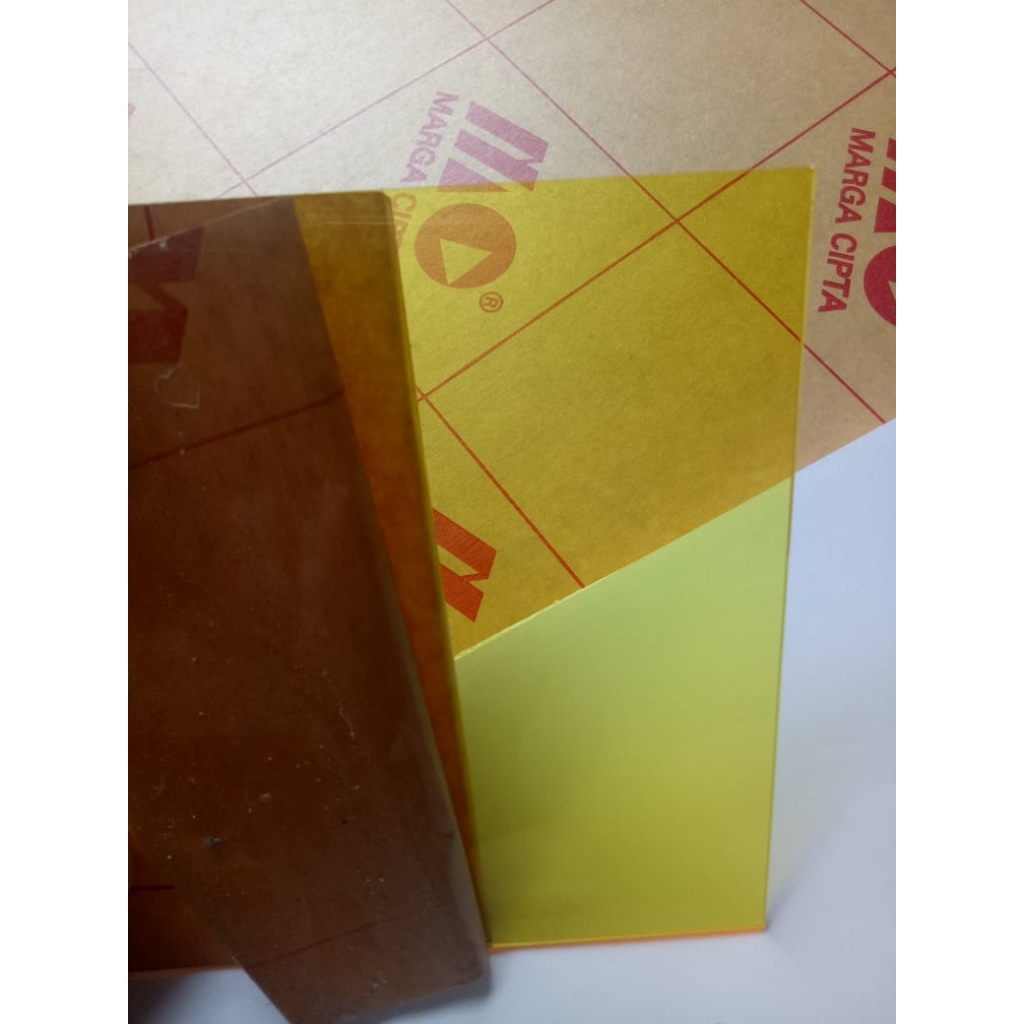 Jual acrylic/akrilik lembaran A5 warna transparan/riben | Shopee Indonesia
