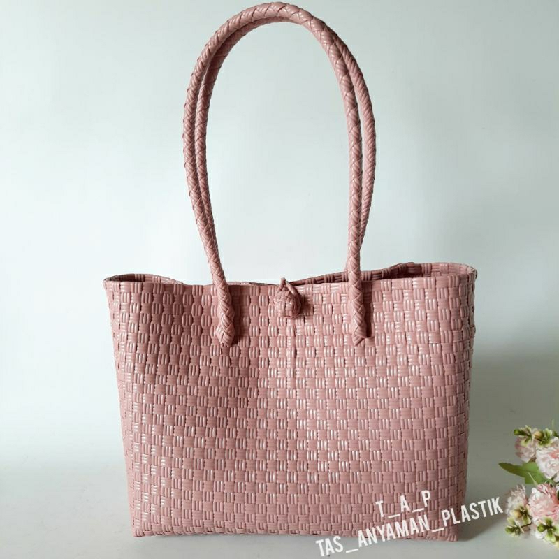 Jual READY Tas Anyaman Plastik Premium Rotan Hampers Murah Keranjang ...