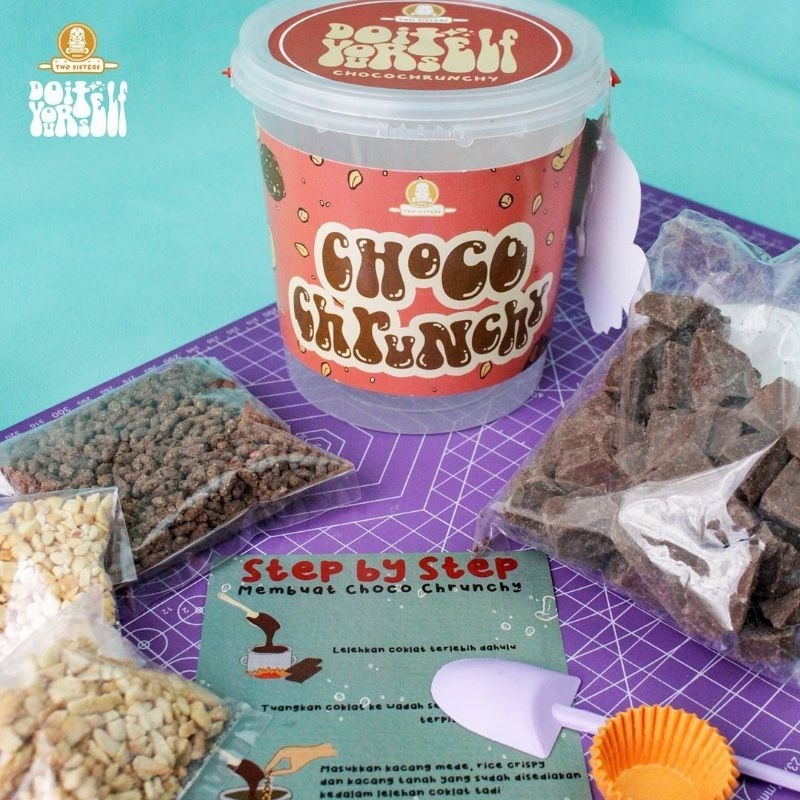 Jual DIY Bucket Kit choco crunchy twosisters cake by ina cookies | Shopee Indonesia
