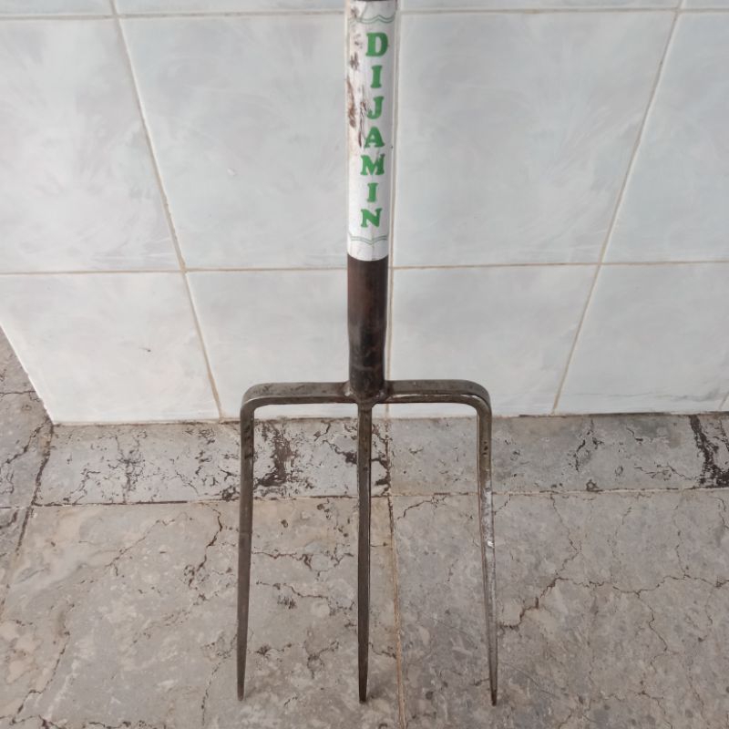 Jual garpu tanah garpu injak dijamin, garpu tanah injak, kuat & kokoh ...