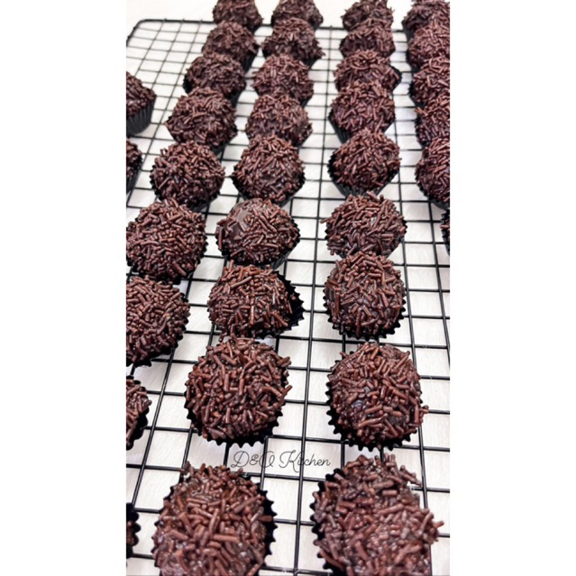 Jual kukis coklat rambutan/choco meses cookies | Shopee Indonesia