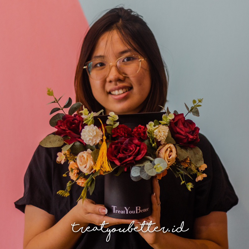 Jual Box Bunga / Kado Wisuda / Bunga Wisuda / Toga Bloombox / Bloombox ...