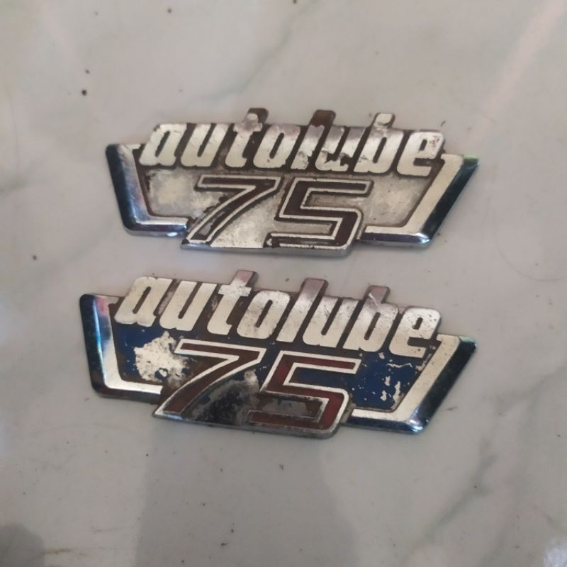 Jual logo emblem kempol yamaha v75 original | Shopee Indonesia