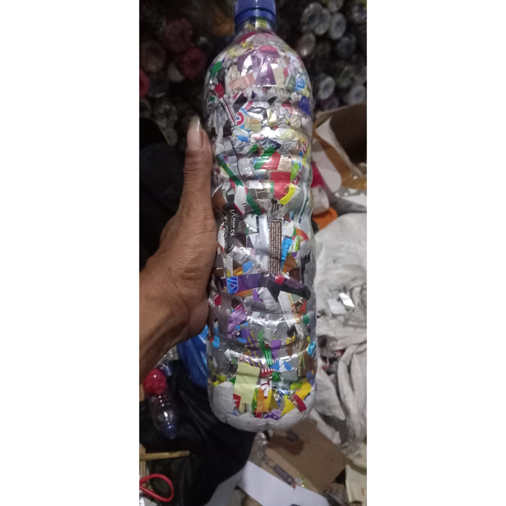 Jual Ecobrick botol Aqua atau Club 1500 ml, kepadatan 550 - 600 gram ...