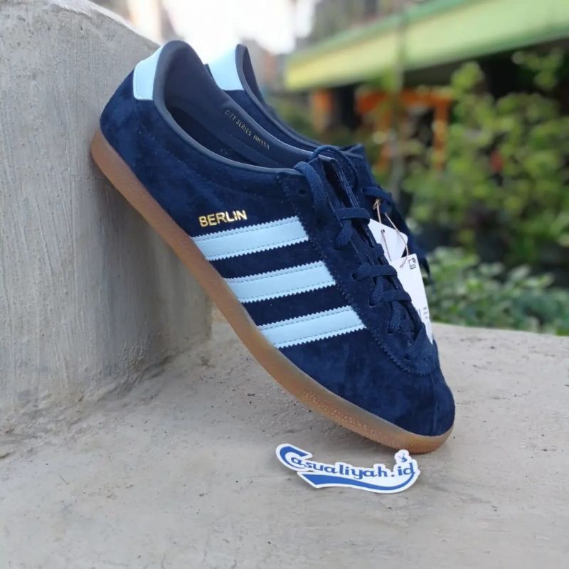 Jual Adidas Berlin city series | Shopee Indonesia