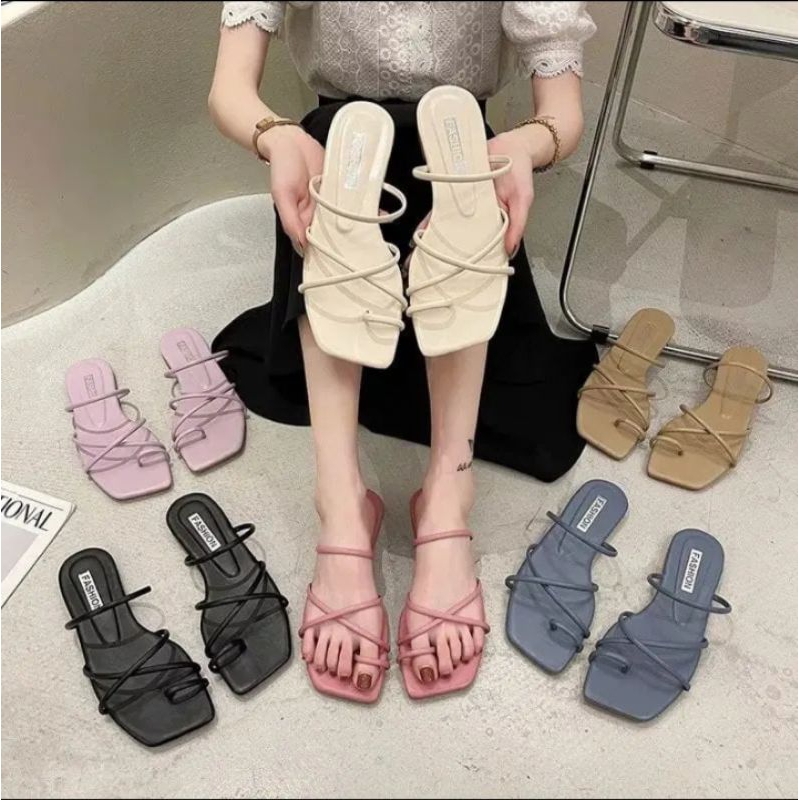 Jual SANDAL TEPLEK WANITA SILANG TALI JEMPOL KKQ | Shopee Indonesia