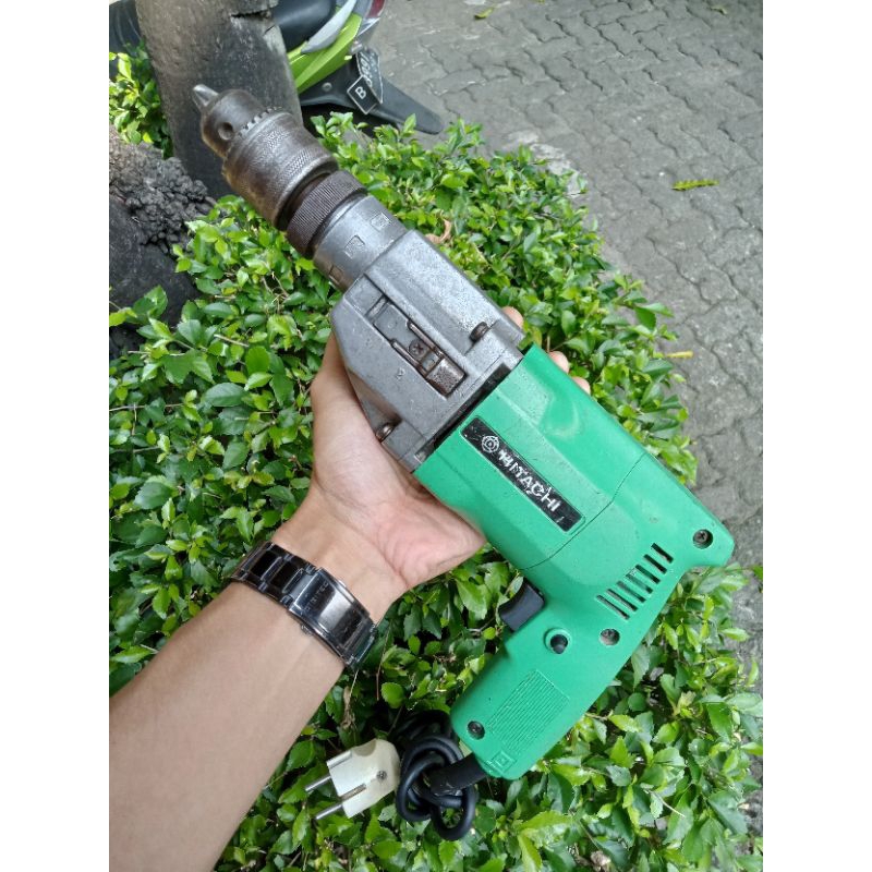 Jual Bor Hitachi 13mm (second) | Shopee Indonesia