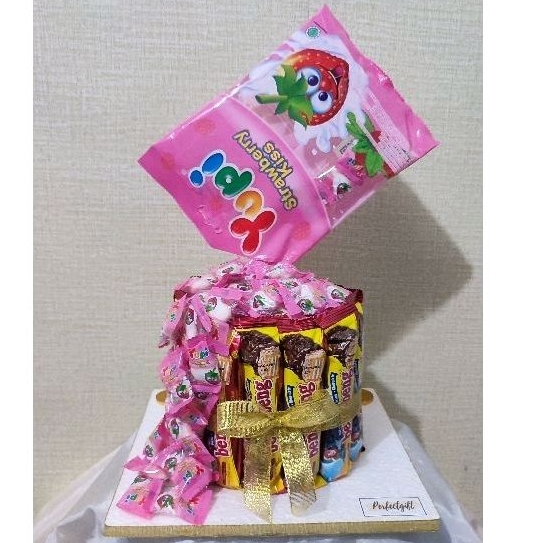 Jual Cake Snack Tower Cake Permen Tumpah | Shopee Indonesia