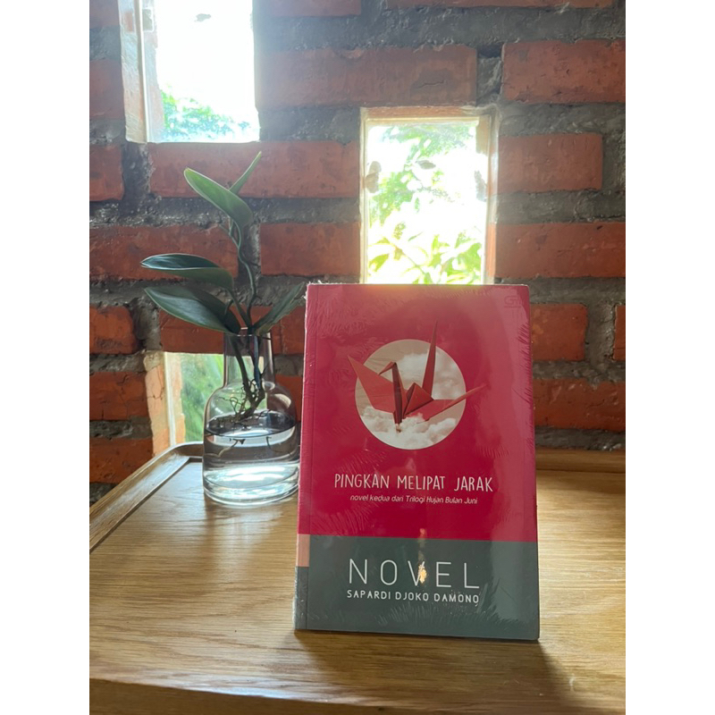 Jual CA - Baru - Buku/Novel - Sapardi Djoko Damono - Pingkan Melipat Jarak | Shopee Indonesia