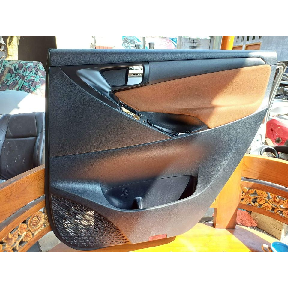 Jual Door Trim Doortrim Pintu Tengah Kanan RH Innova Inova Reborn ...
