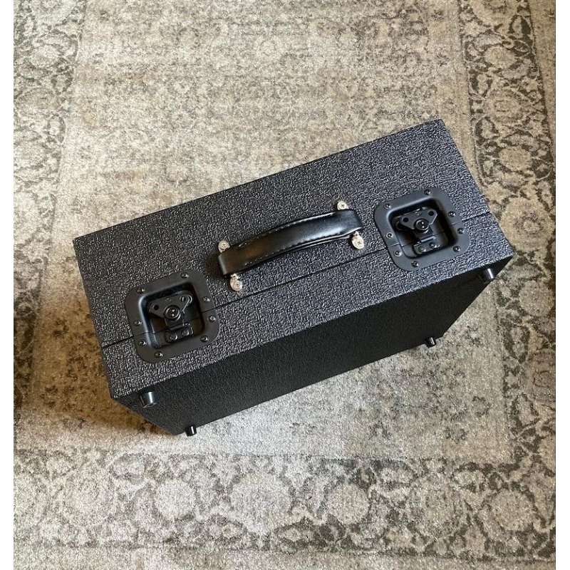 Jual Black custom flight case .untuk gitar Pedalboard 30*20*10 | Shopee ...