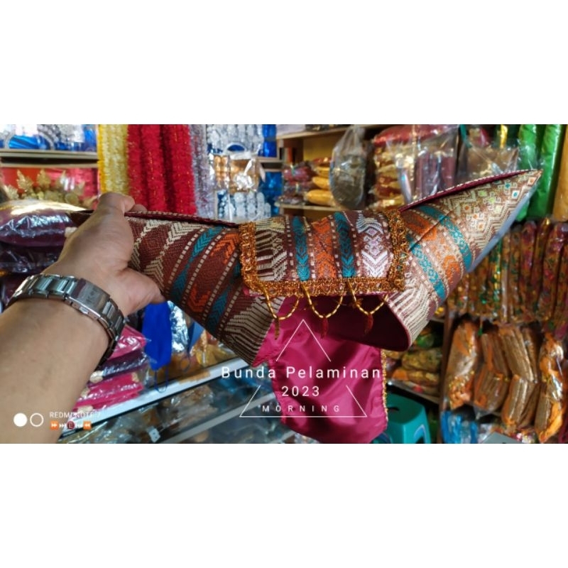 Jual Tanduk Minang Bundo Kanduang / Topi Adat Padang | Shopee Indonesia