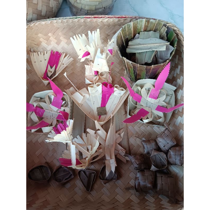 Jual jejaitan sampian banten pejati/1set lengkap//dgn tipat kelanang ...