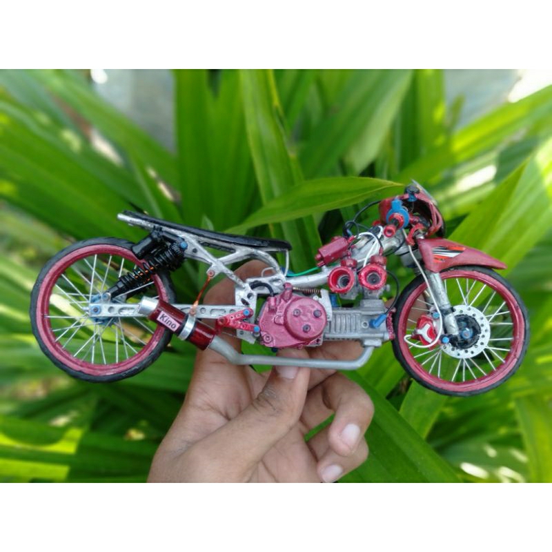 Jual MINIATUR DRAG HONDA KARISMA THAILAND STYLE (NILA KHARISMA @knt ...