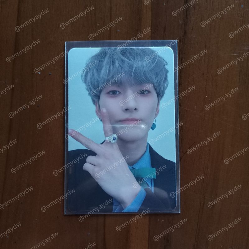 Jual ALBUM COMPACT dan PC PHOTOCARD POB Soundwave swkr Album Deadlock ...