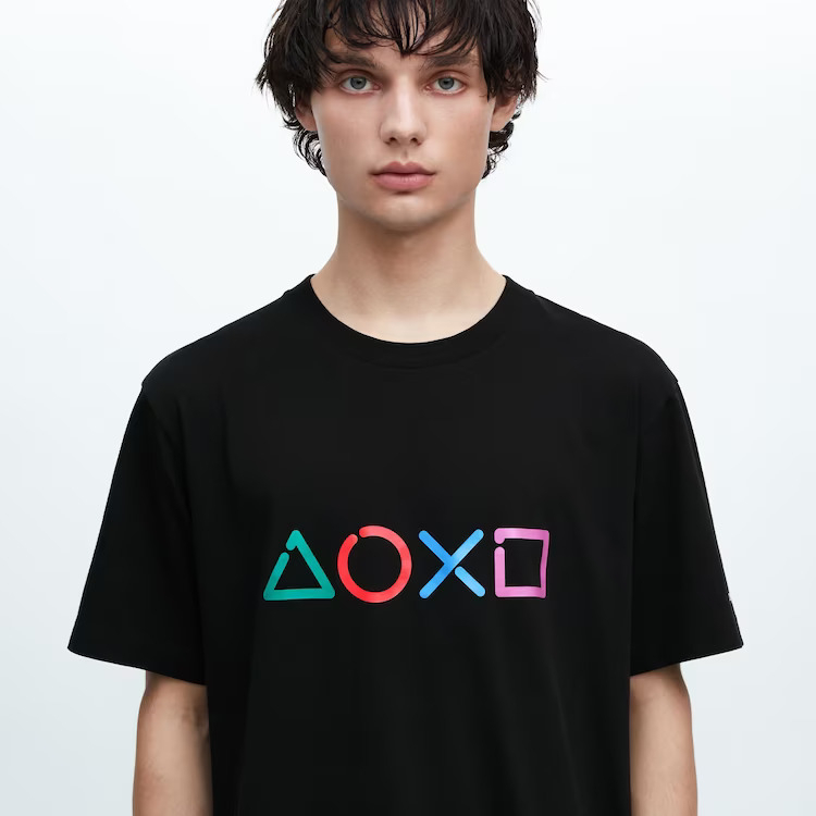 Jual kaos cowo distro quality logo UT PLAYSTATION hitam putih S M L XL ...