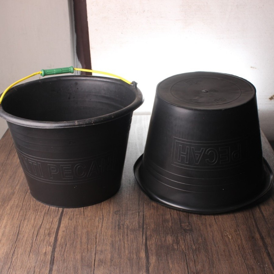 Jual Ember plastik / ember cor / ember timba air serbaguna anti pecah ...