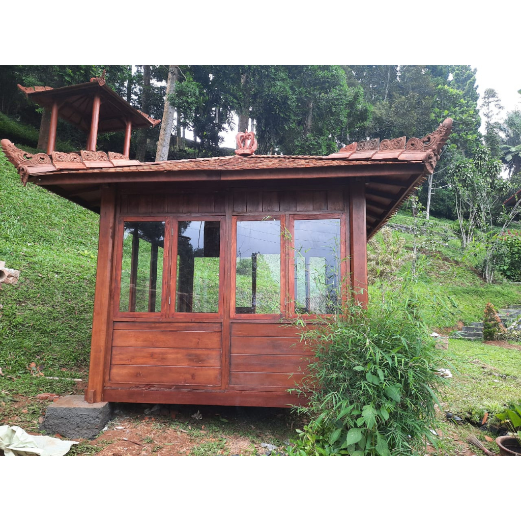Jual Gazebo Kayu Jati Model Dinding Kayu Dan Kaca Atap Sirap Kayu Ulin ...