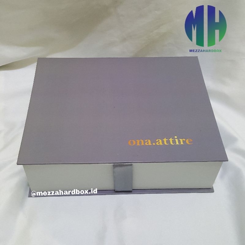 Jual Hardbox Custom / Box Hampers 24 x 15 x 7 / Kotak kado / Bix seserahan / Box bridesmaid ...