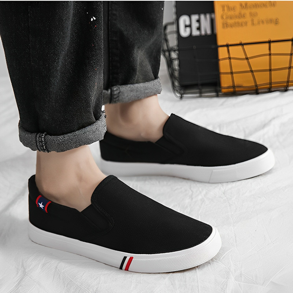 Jual Keeping Sepatu Slip On Pria Sepatu Hitam Cowok Kanvas Sneakers Slop Wakai Casual Spatu ...