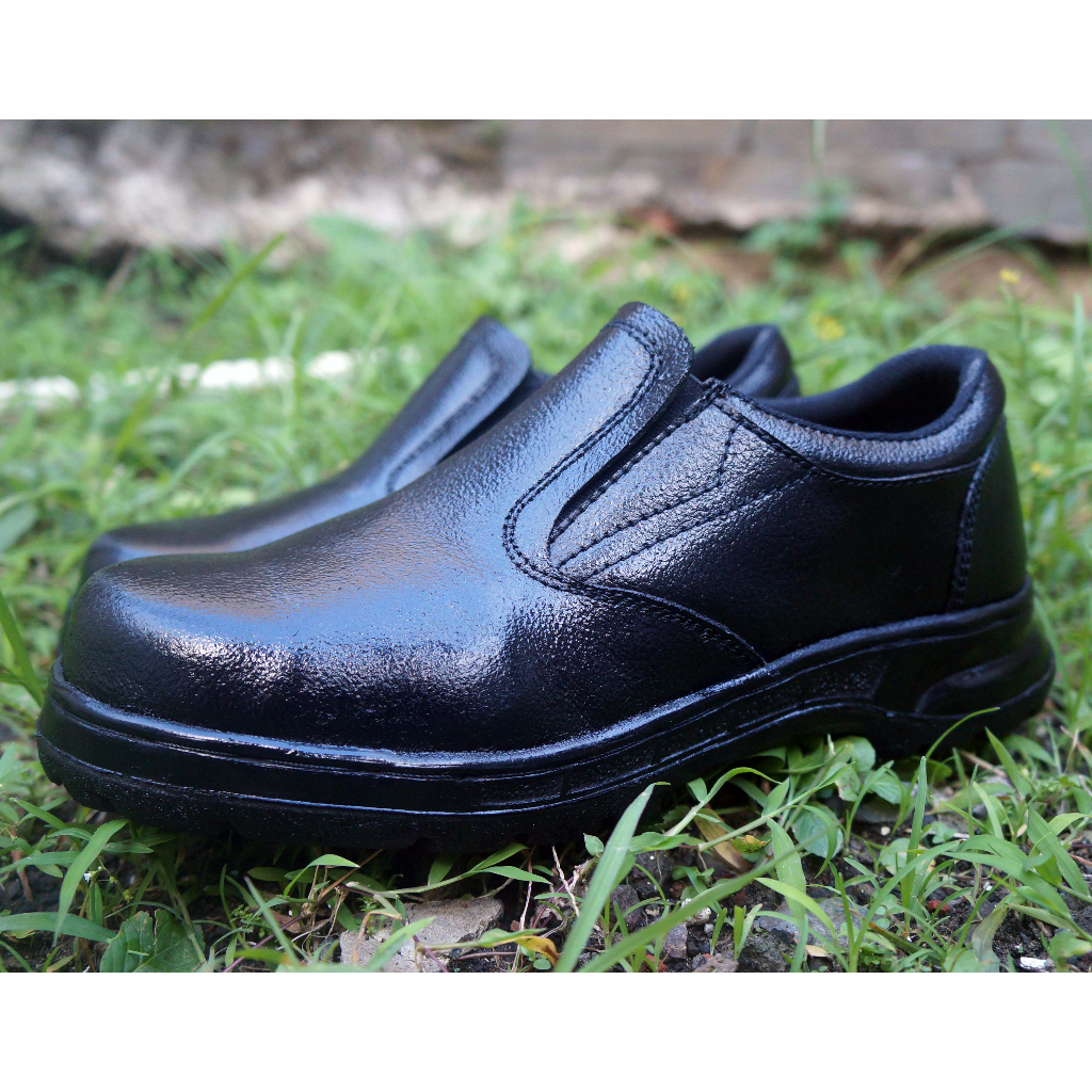 Jual Sepatu safety slipon sepatu formal bahan kulit sepatu ujung besi ...