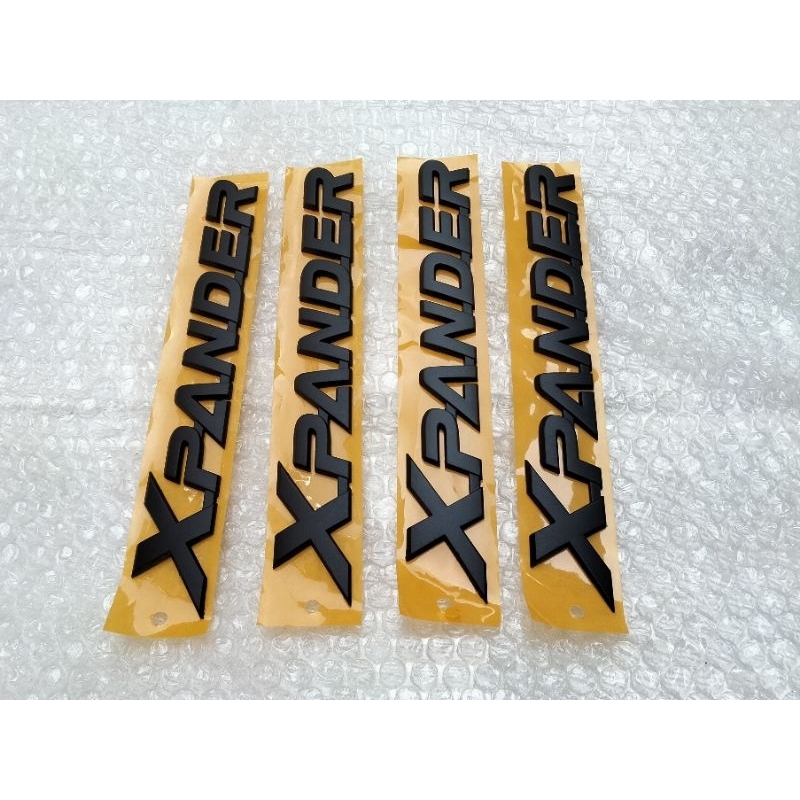 Jual EMBLEM TULISAN XPANDER HITAM DOP | Shopee Indonesia