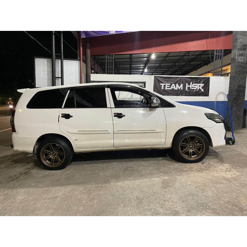 Jual INNOVA PAKAI VELG HSR RING 18 | Shopee Indonesia