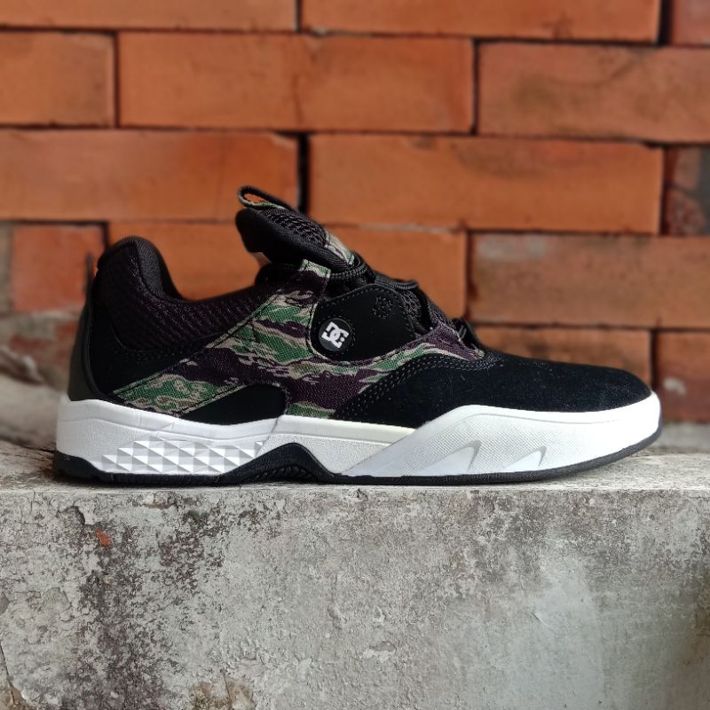 Jual dc kalis le sepatu dc shoes skateboard | Shopee Indonesia