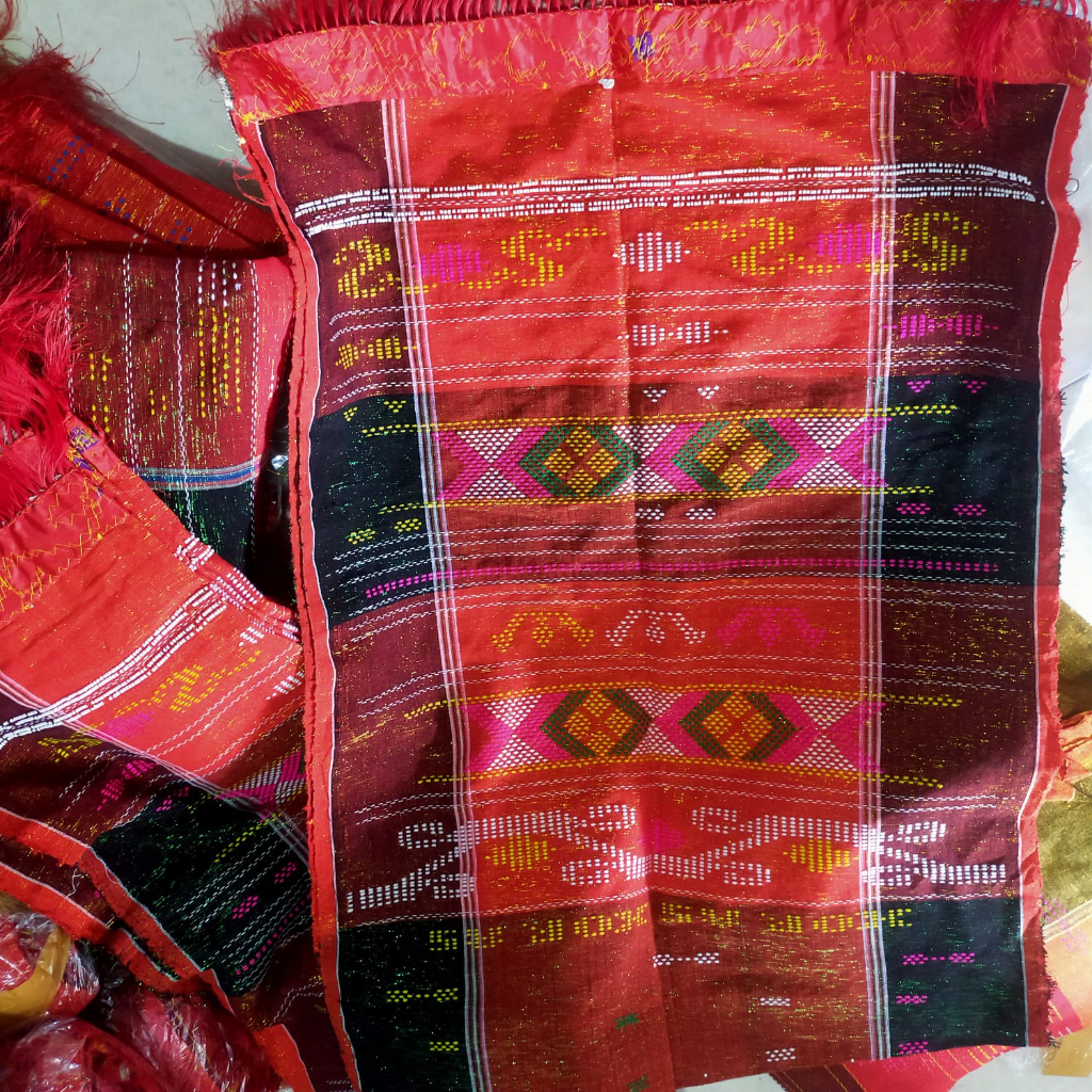 Jual sadum simata 4 - ulos sadum simata 4 - ulos adat batak toba | Shopee Indonesia