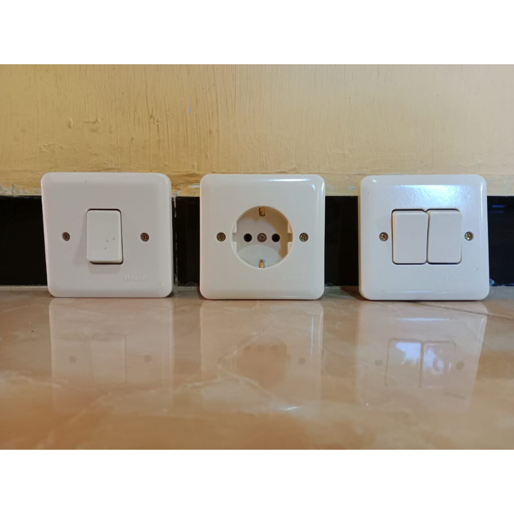 Jual Stop Kontak lubang 1 / Broco Saklar Engkel / SAKLAR 2 INBOW BROCO ...