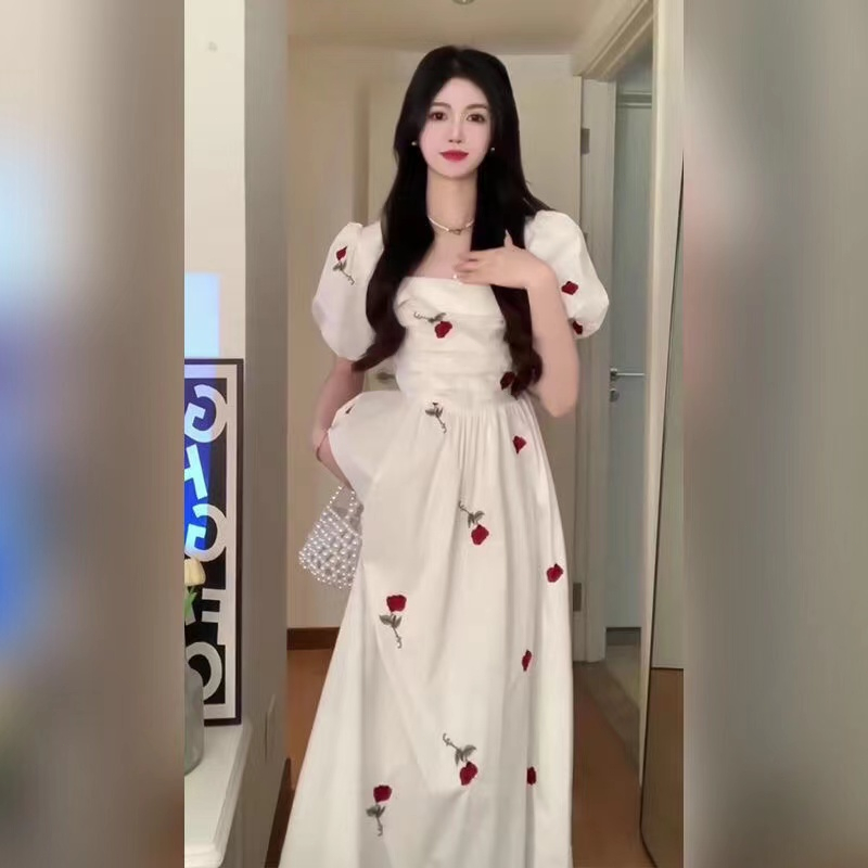 Jual 2023 Gaun Bunga Korea Baru/Rok Gaun Putih | Shopee Indonesia